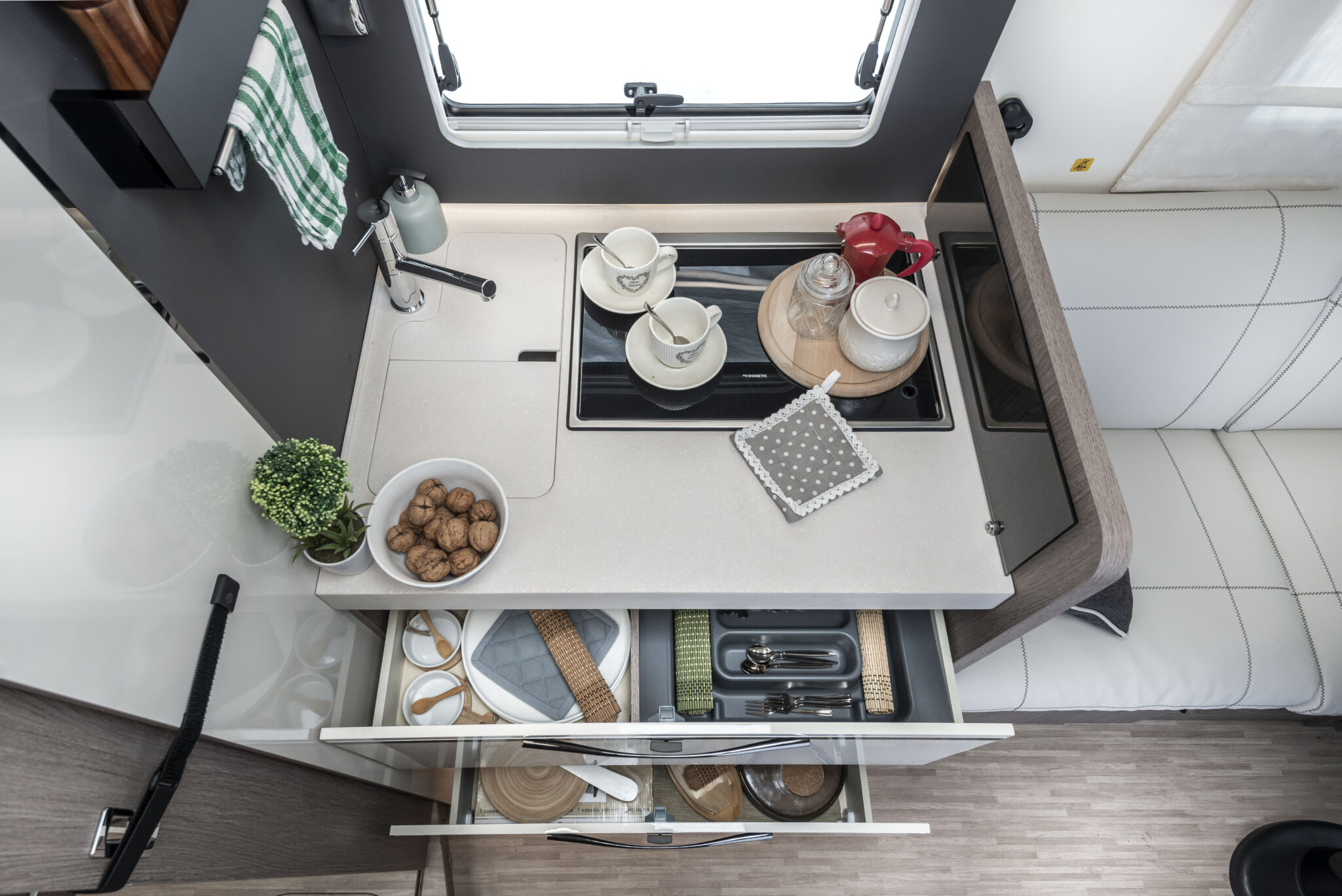 C 636 ML - Compact - Eden Camp